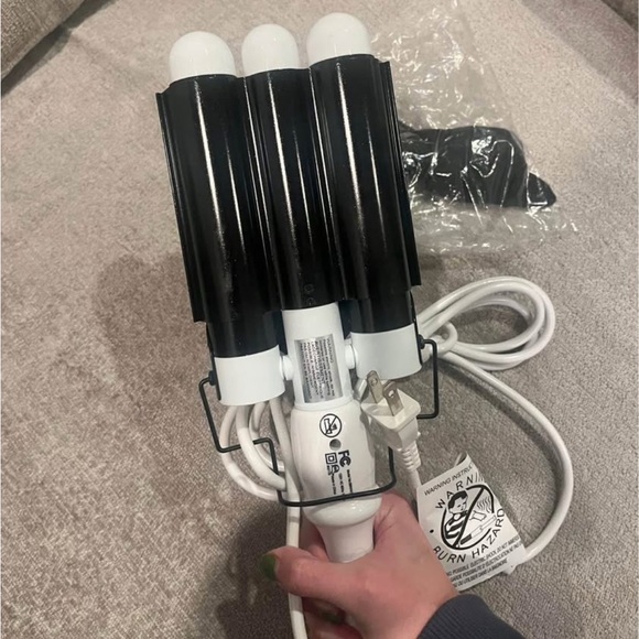 Bondiboost | Hair | Triple Barrel Black Hair Waver | Poshmark
